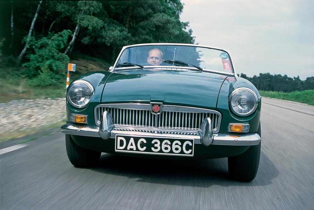 New MG roadster, how might the MGB look today | Car News ♥