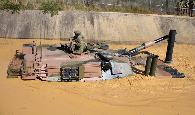 SNAFU!: Australian Army M1A1 Deep Fording Exercise...