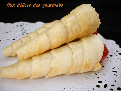 Aux délices des gourmets: CORNETS AUX FRUITS SECS