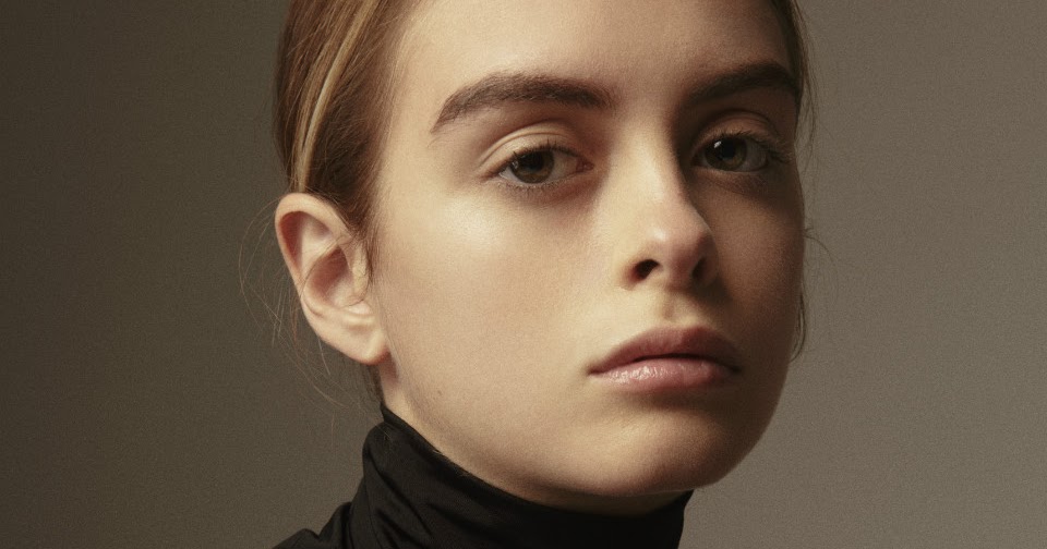 Lyssa humana: Luna Mitchell