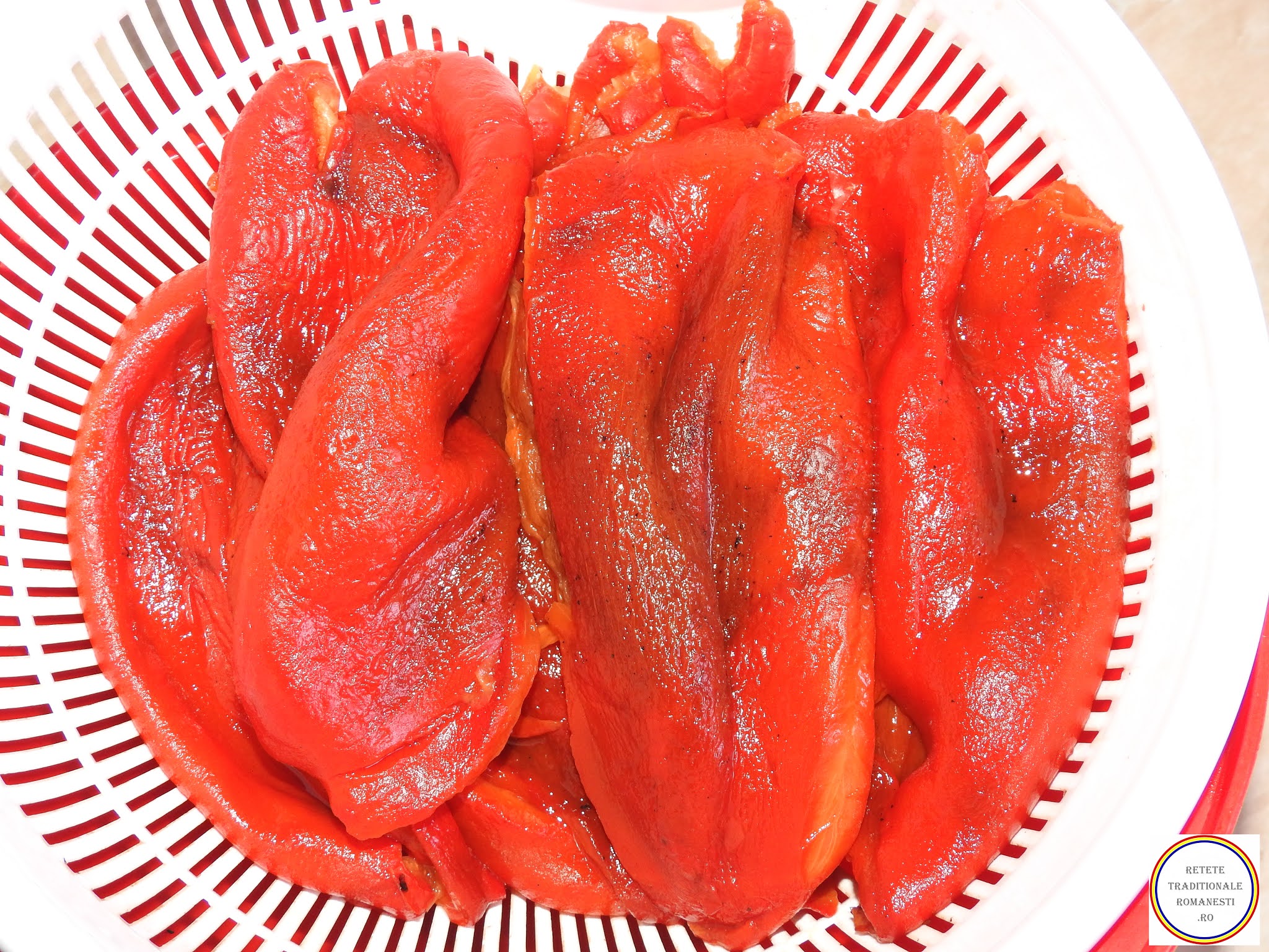 Ardei pentru iarna reteta | Retetetraditionaleromanesti.ro