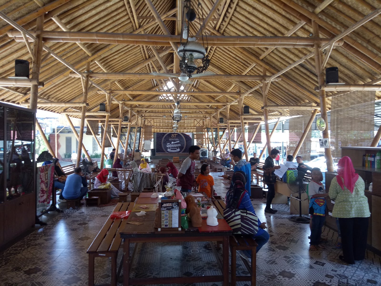 Mengunjungi Batik Trusmi - Dian Restu Agustina's Blog