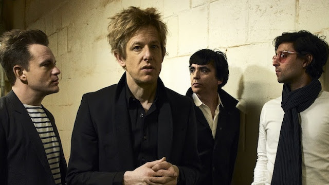 Greatest hits και νέο τραγούδι από τους Spoon