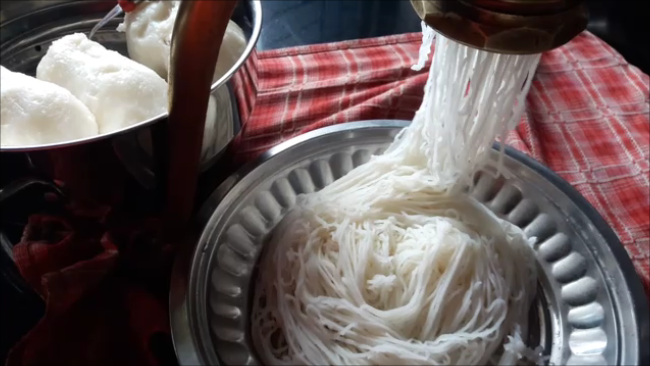 Idiyappam/Semige/Rice Sev/Putu mayam - by AroundTheKitchen