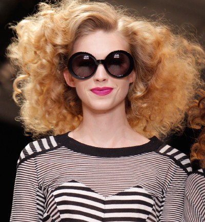 Peinados y mas Peinados: Vuelve el pelo cardado