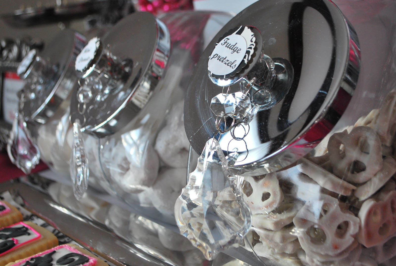 Fête Fanatic: Candy Buffet: A Thing for Bling