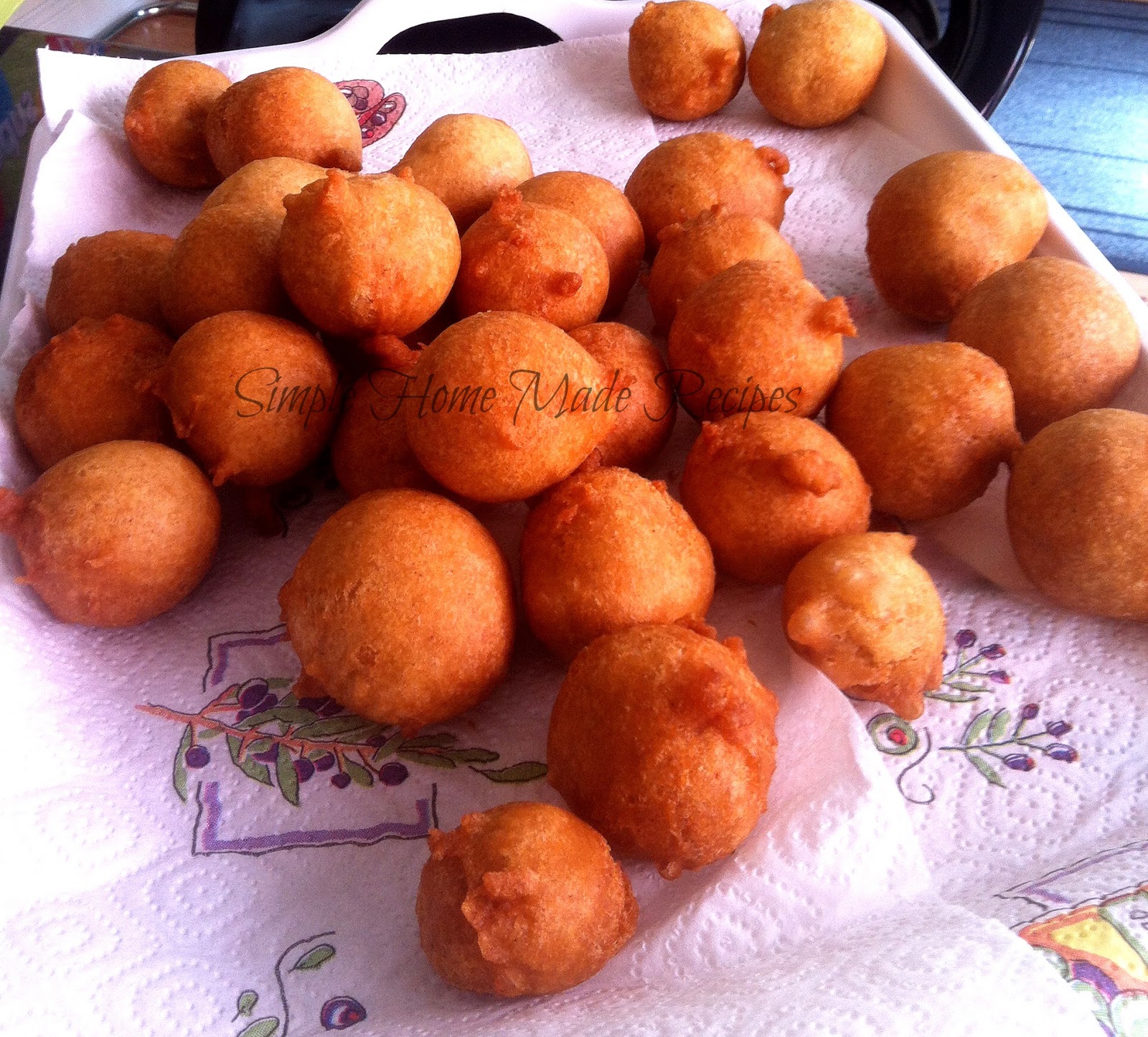 Simple Home Made Recipes: Easy Buns Recipe ~ Nigerian Snack