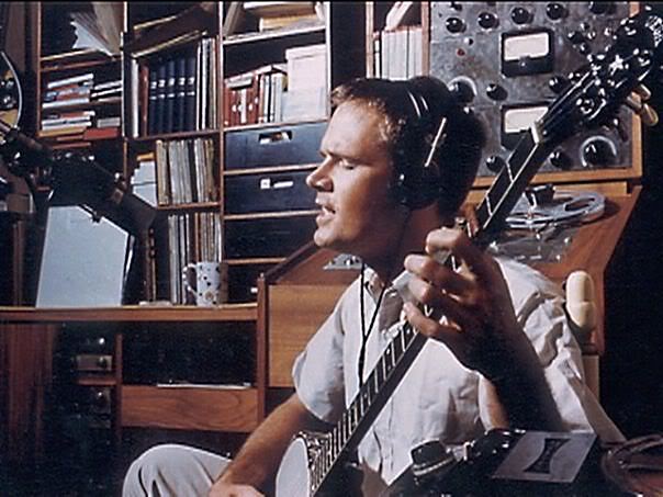 Comparative Video 101: Remembering Dave Guard