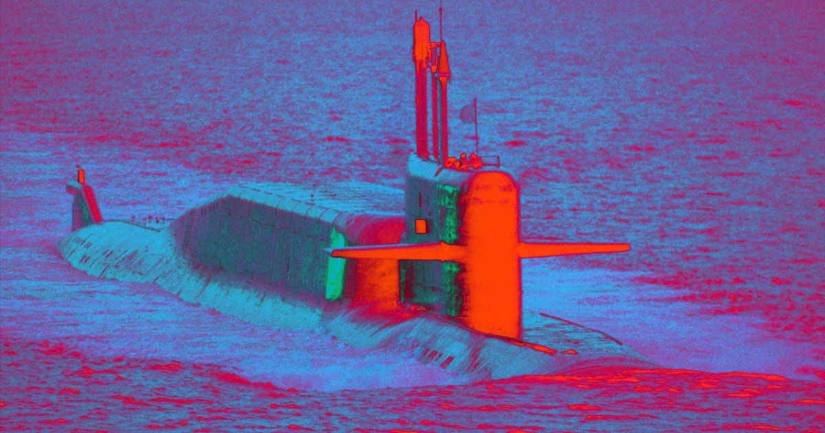 Hla Oo's Blog: Russian Internet-Cutter Submarine Caught Fire
