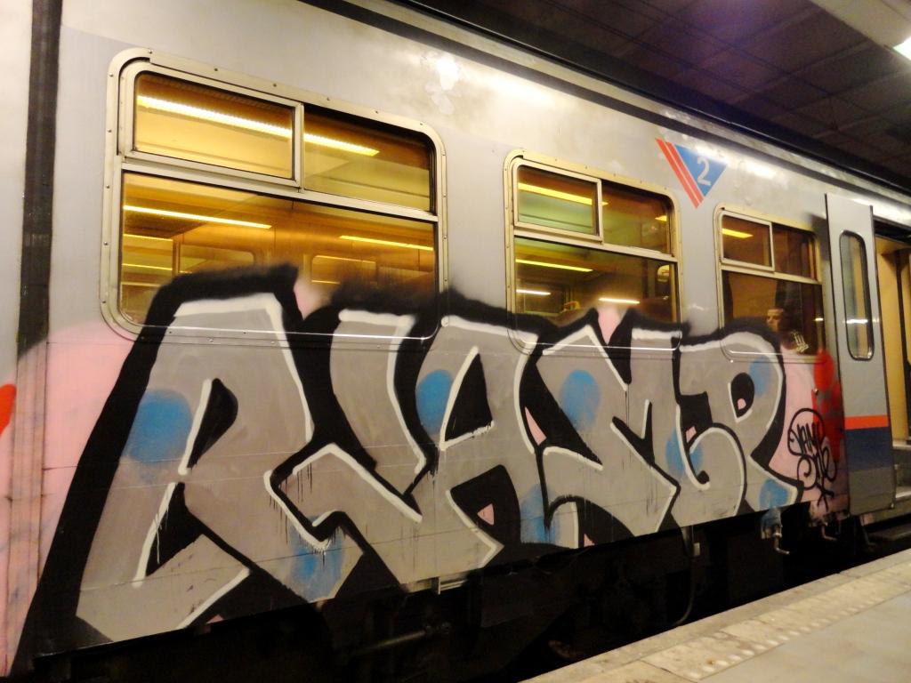 VAMP - ALORS - NILEM Art on Train