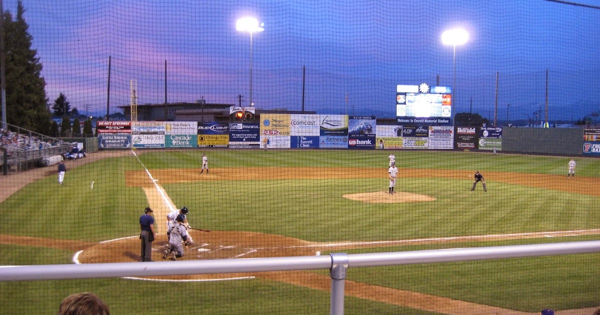 Life wasn't fair to Boomer the Bear: Everett Memorial Stadium