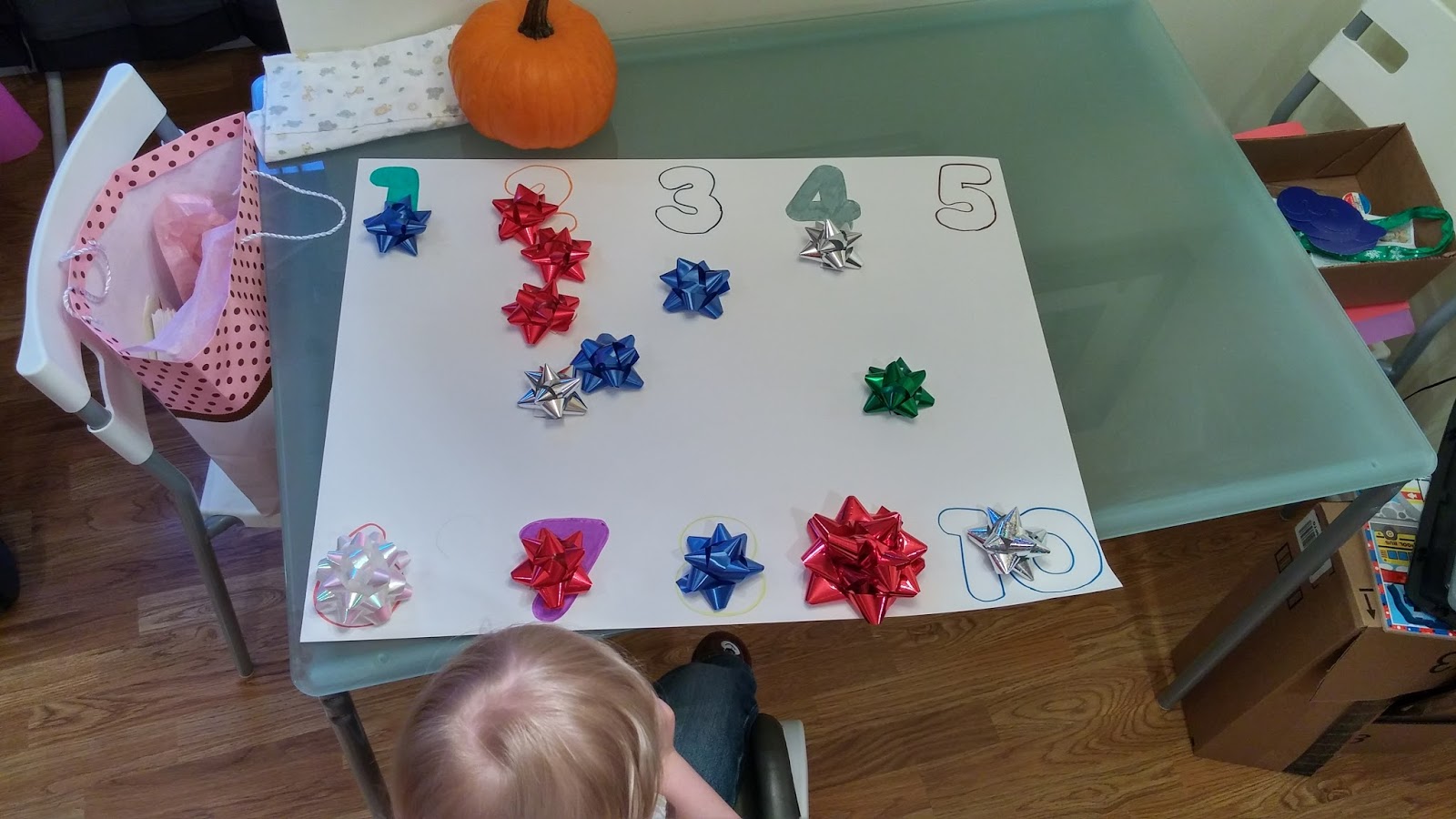 A Mom's Quest to Teach: Reusing Christmas Bows - A Counting Activity