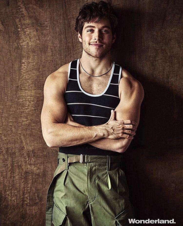 Lovely Boys: Froy Gutierrez