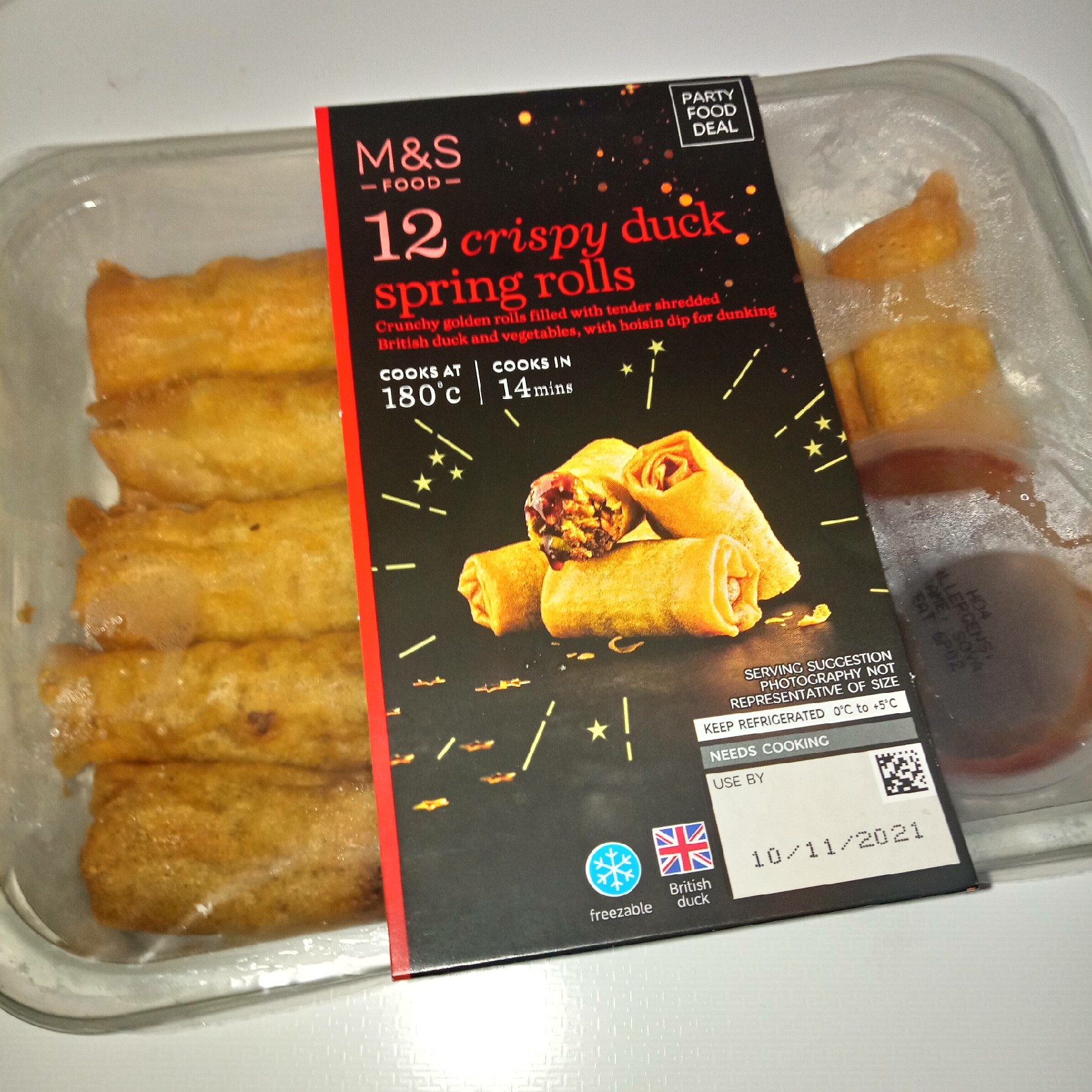 Supersupergirl's Food Reviews: M&S Crispy duck spring rolls