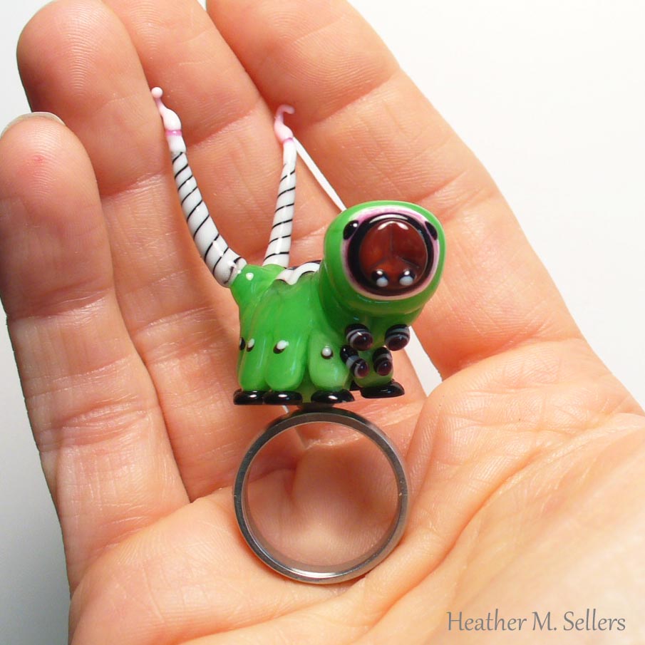 Heather Sellers Art Glass: Glass Knuckles