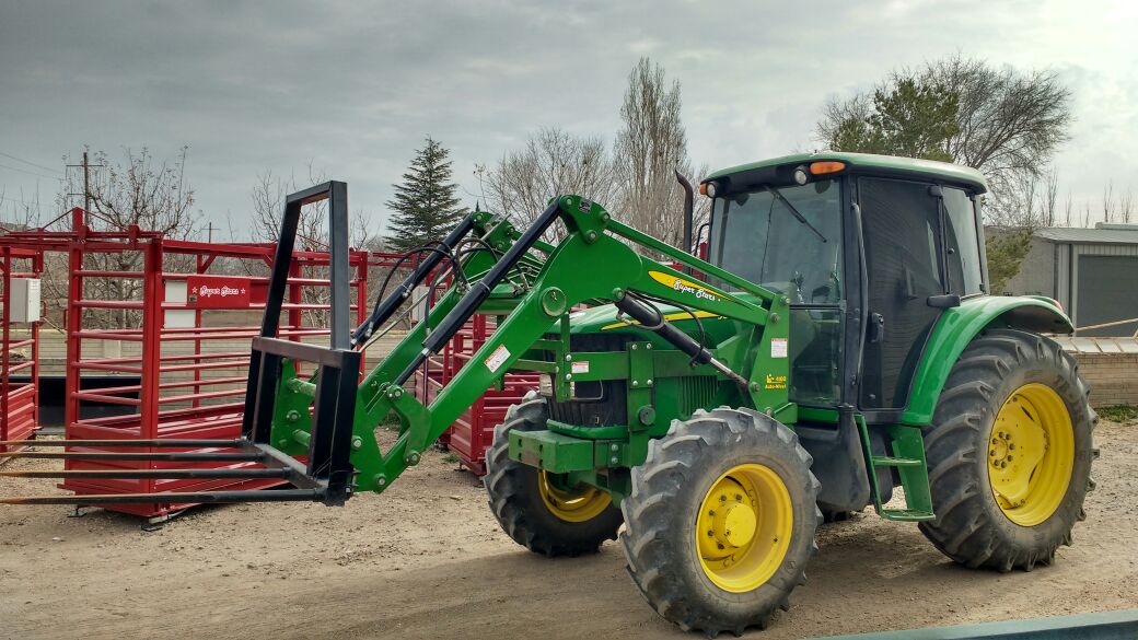 MAQUINARIA AGRICOLA INDUSTRIAL: Palas Frontales Para Tractor John Deere ...