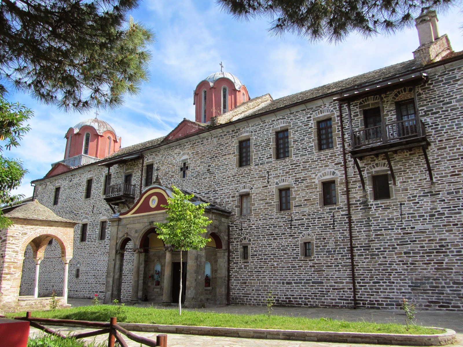 Agion Oros ΄Αγιον ΄Ορος (Athos): 392 - TERIE LEIJS: EEN WANDELAAR OP DE ...