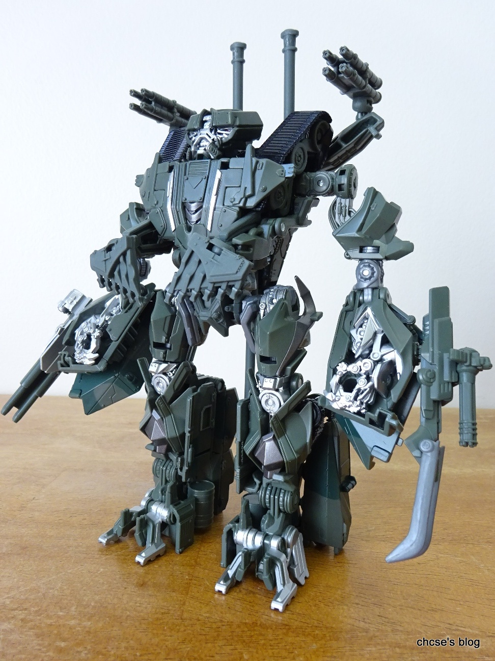 ChCse's blog: Toy Review: Transformers Generations Studio Series Brawl ...