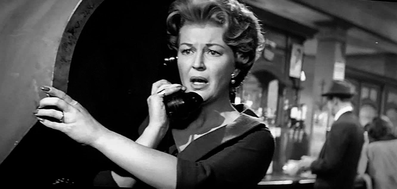 cult film freak: VAL GUEST DIRECTS STANLEY BAKER IN HAMMER'S 'HELL IS A ...