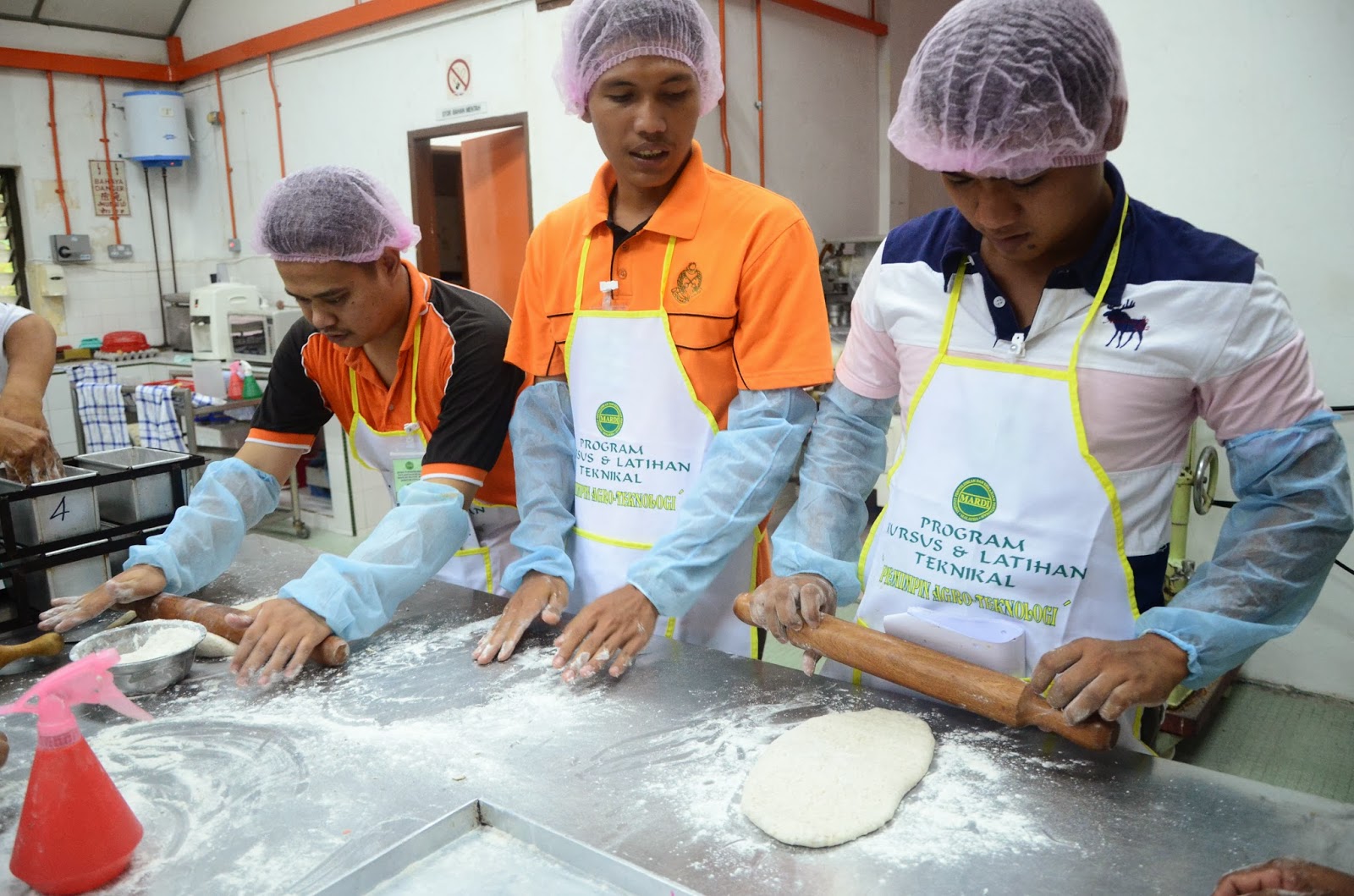 Kursus Pemprosean Hasilan Bakeri (Roti dan Pastri) ~ PROGRAM KURSUS DAN ...