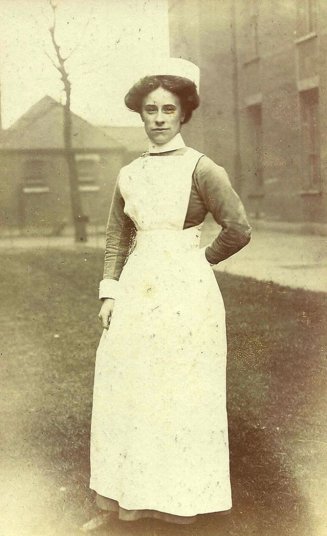 Elegant Photos of Nurses From Edwardian Era ~ Vintage Everyday