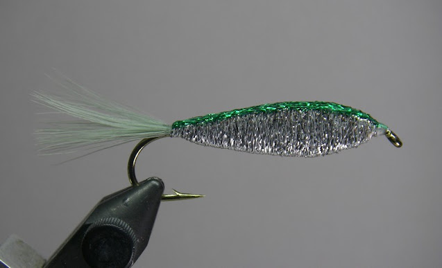 Flytying: New and Old: Minnow (generic)