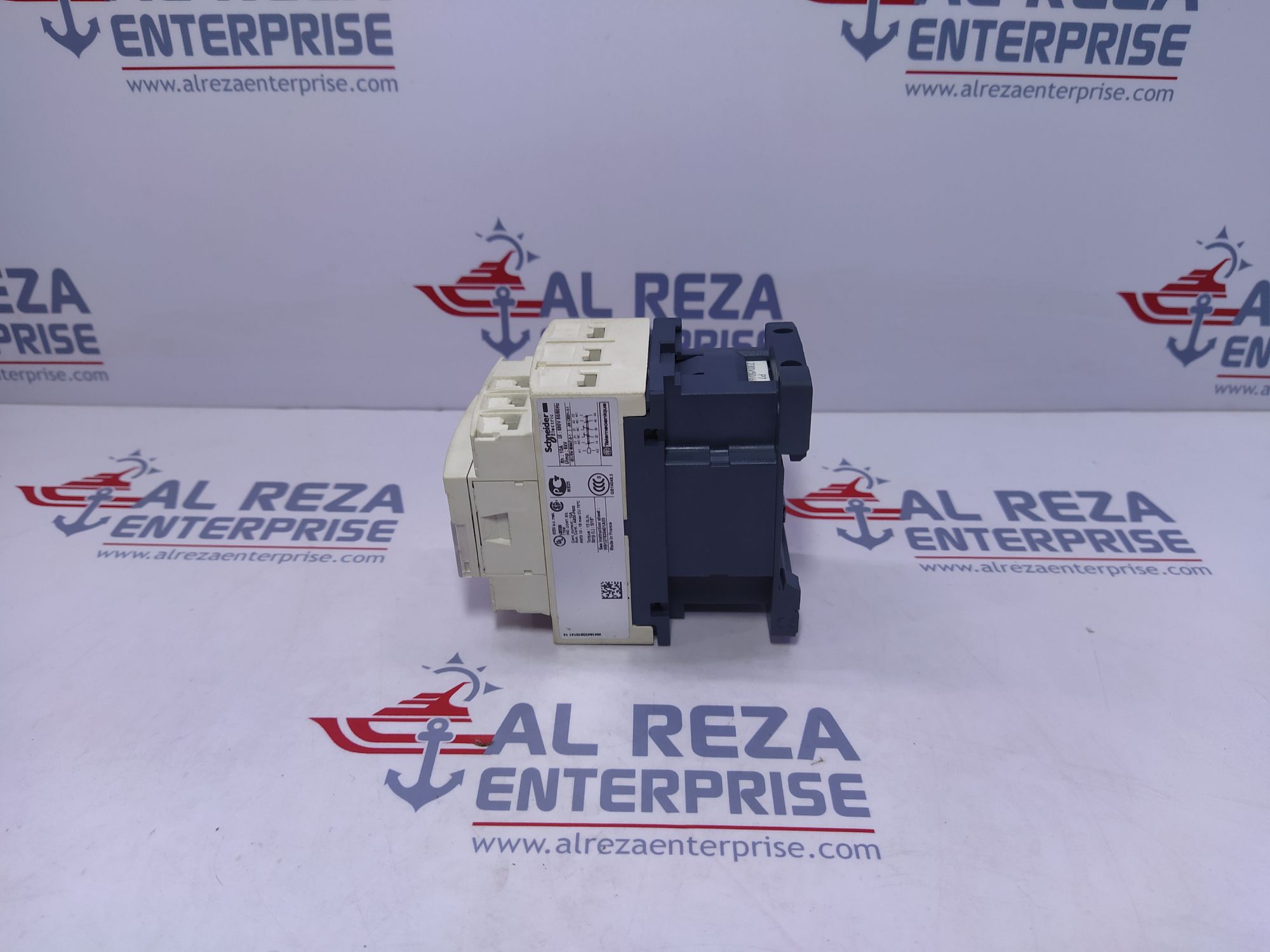 SCHNEIDER ELECTRIC CAD32 CONTACTOR