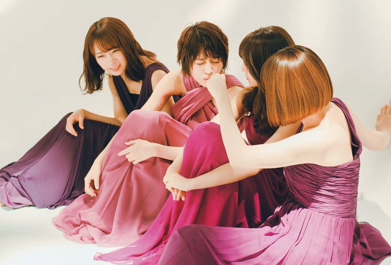 Akimoto Manatsu 秋元真夏, Takayama Kazumi 高山一実, Sakurai Reika 桜井玲香, Nakada Kana 中田花奈, BUBKA 2018 No ...