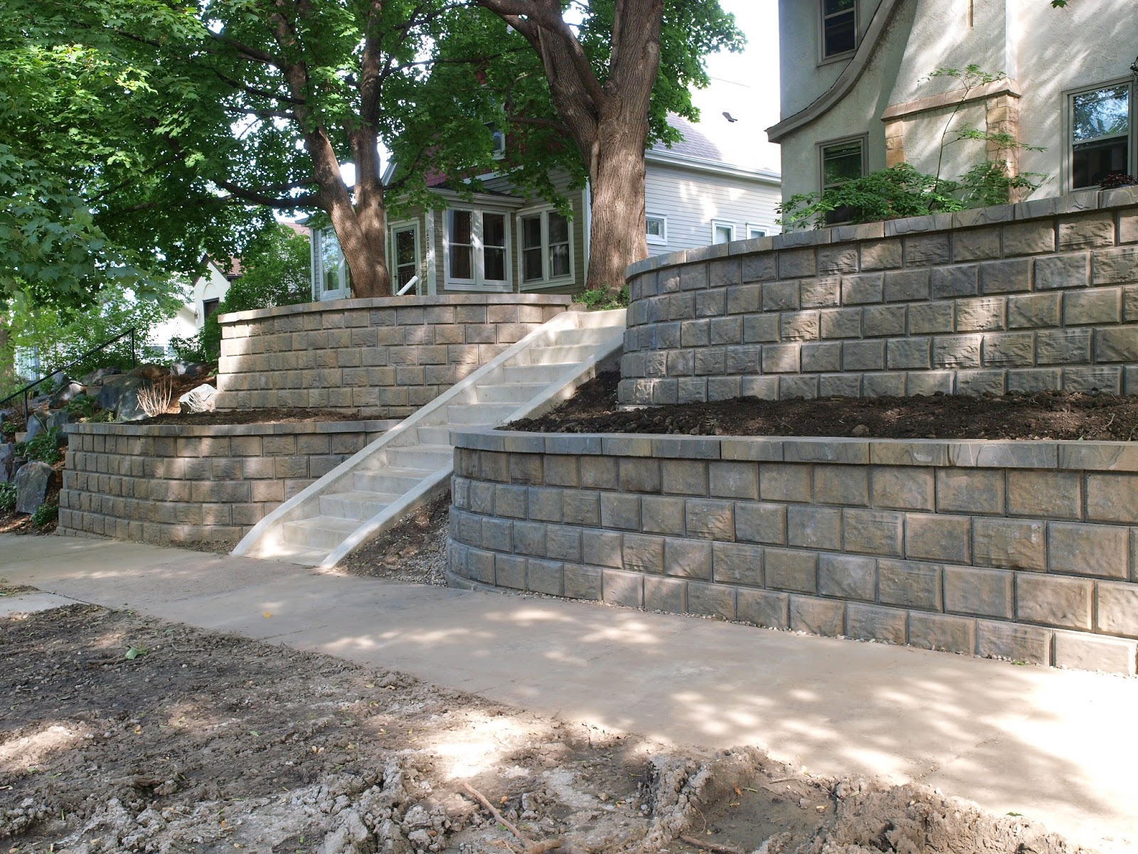 Modular Gravity Retaining Wall Service, Thickness: 300mm, 59% OFF
