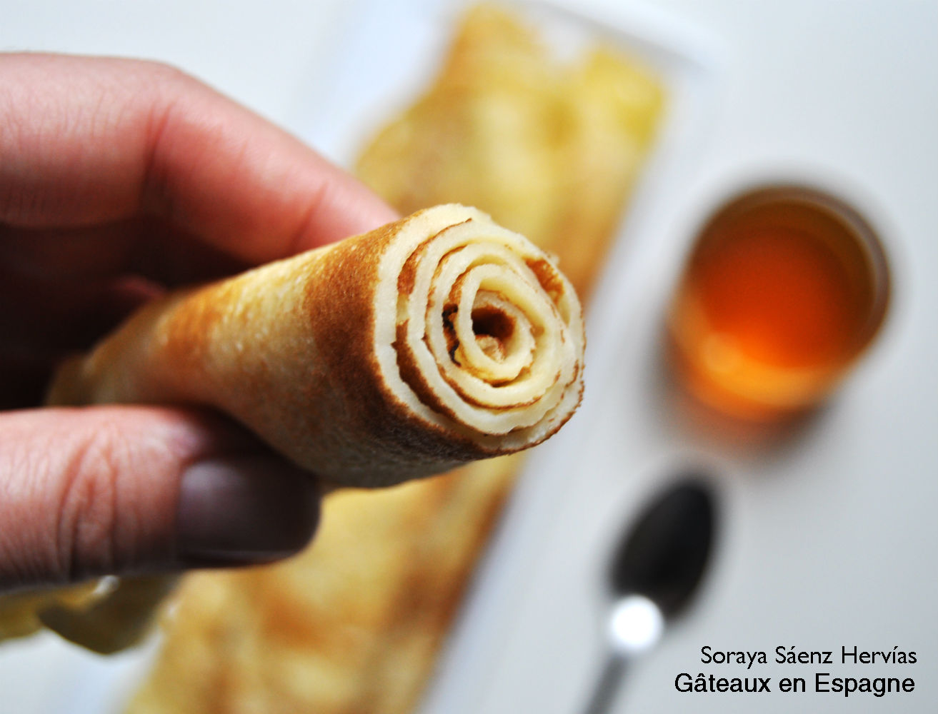 GÂTEAUX EN ESPAGNE: Recette de crêpes extra fines au miel