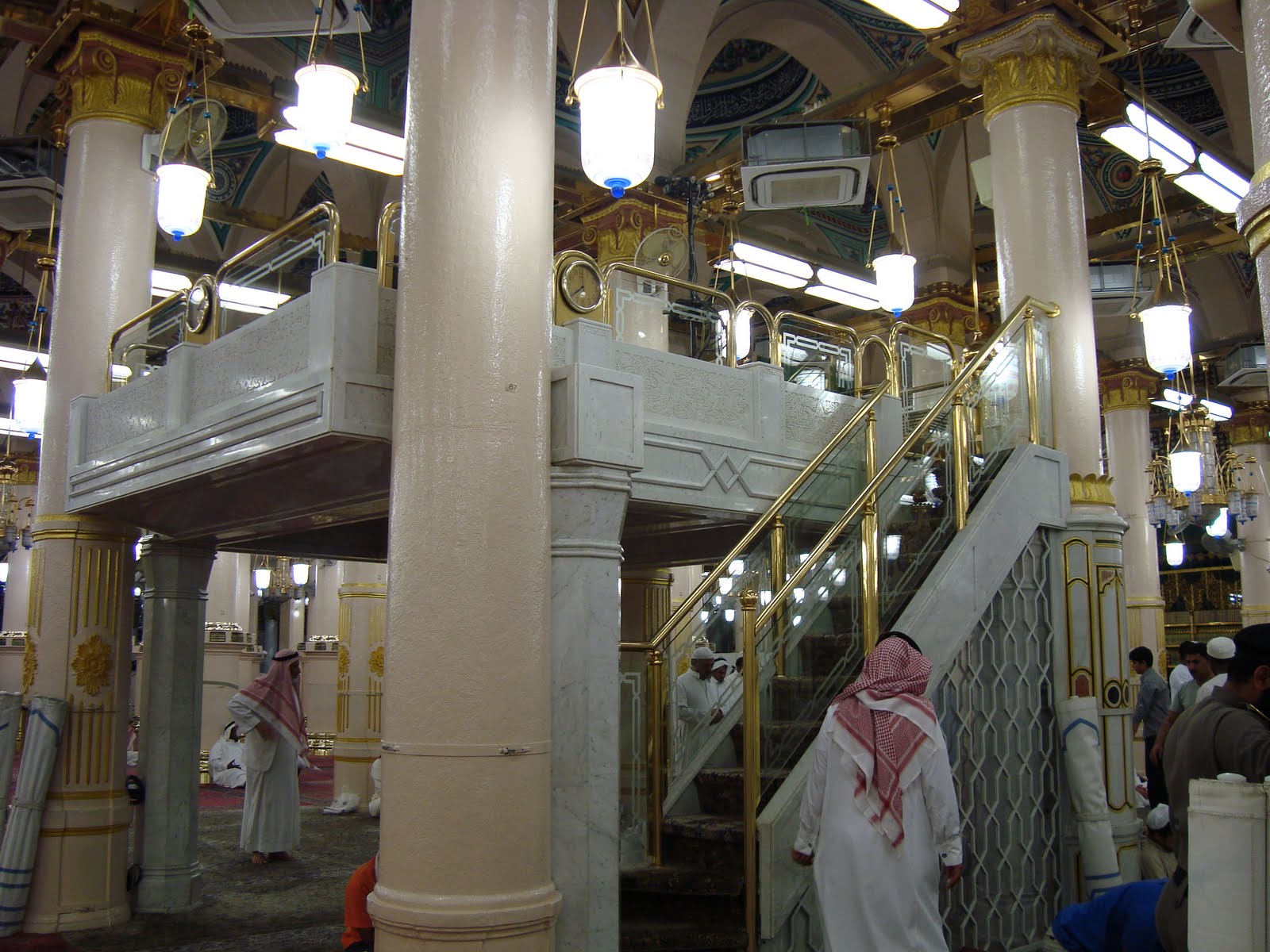 Tempat Azan Di Masjid Nabawi