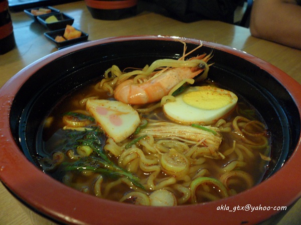 Akla's Food Quest: Cham Pong " Spicy Seafood Noodle" @ InCheon Airport ...