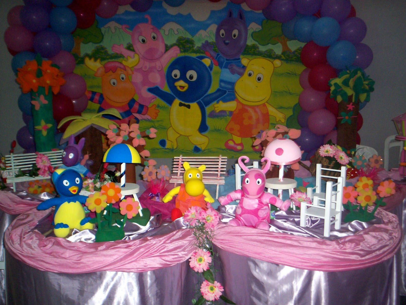 DIA DE FESTA: BACKYARDIGANS MENINA