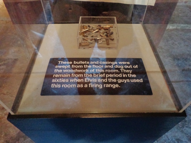 On the Road With the Roses: Days 108 - 109: Graceland - Memphis, TN