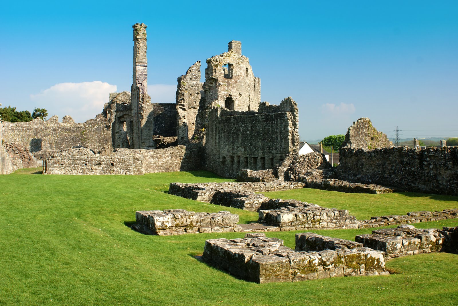 Travel, photos and thoughts...: Coity Castle, Aberdulais Falls and ...