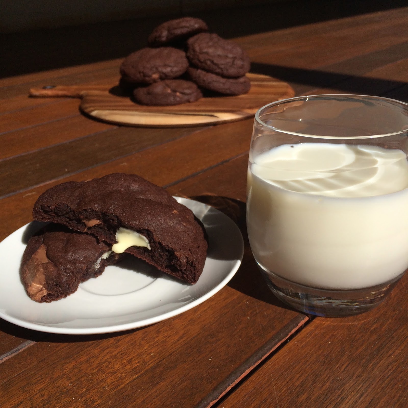 Danelle Kimberley: Sneaky Snack Sunday - Triple Chocolate Cookies