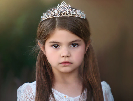 Beautiful Tiara for Girls to Spruce up Any Outfit - Trishscully.com ...