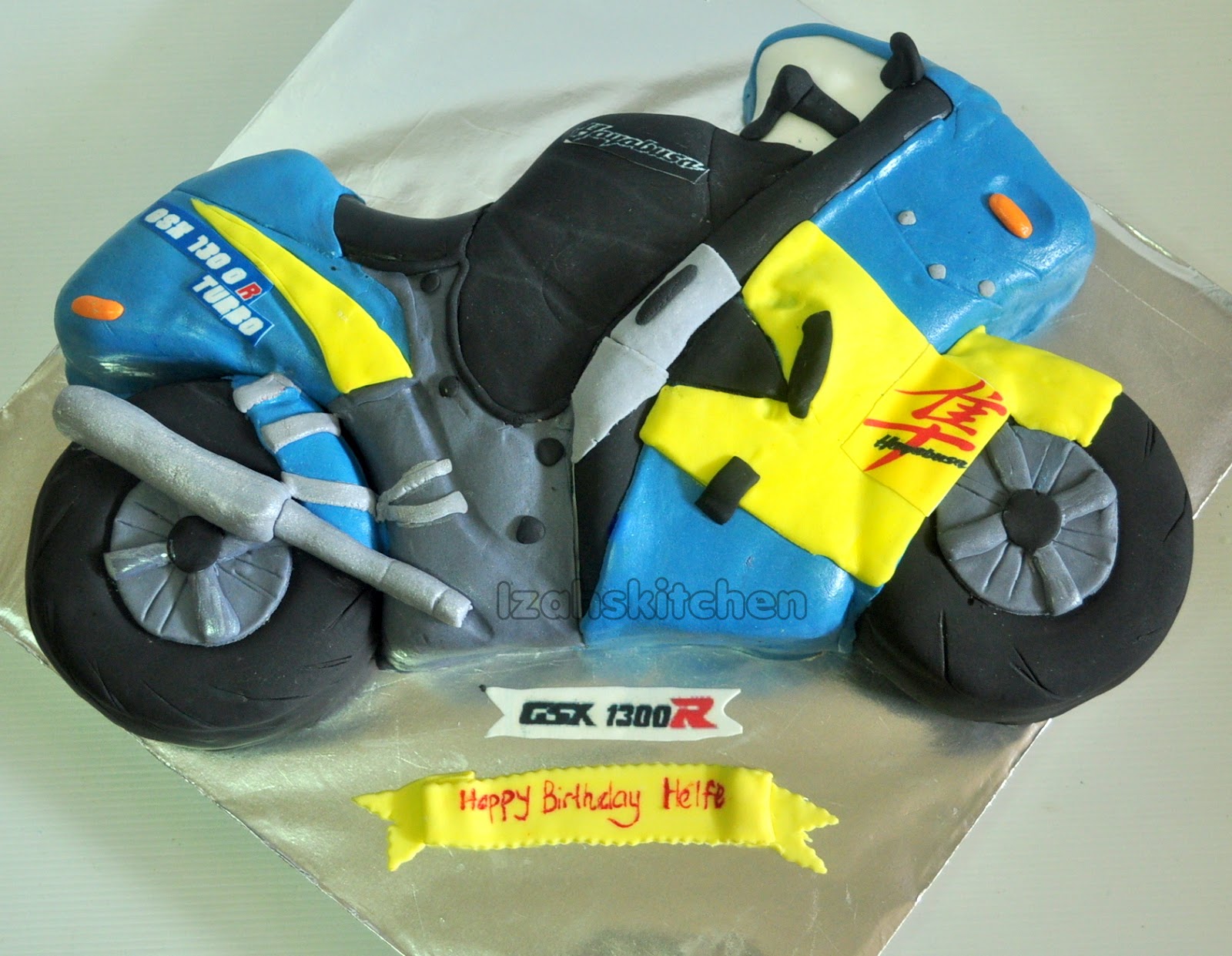 Izah's Kitchen: Hayabusa Motorbike Cake for Helfe