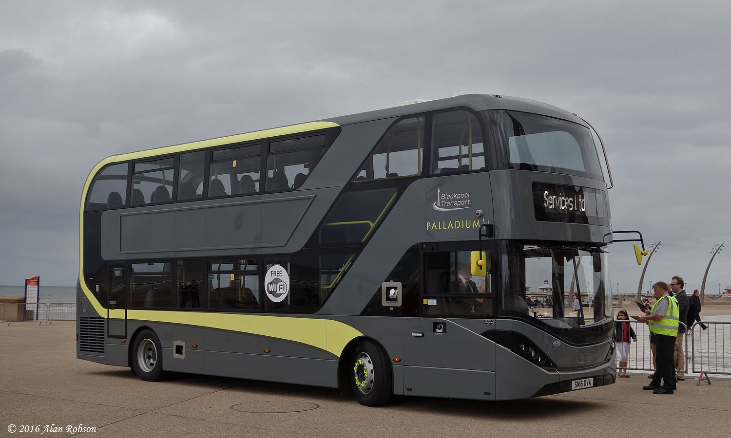 Blackpool Tram Blog: Blackpool's new Enviro 400 City Bus