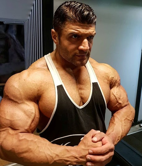 world bodybuilders pictures: Turk bodybuilder Firat Urun biggest arms ...