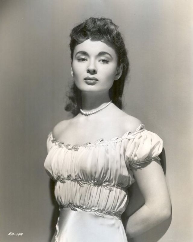 40 Glamorous Photos of Ann Blyth in the 1940s and ’50s ~ Vintage Everyday