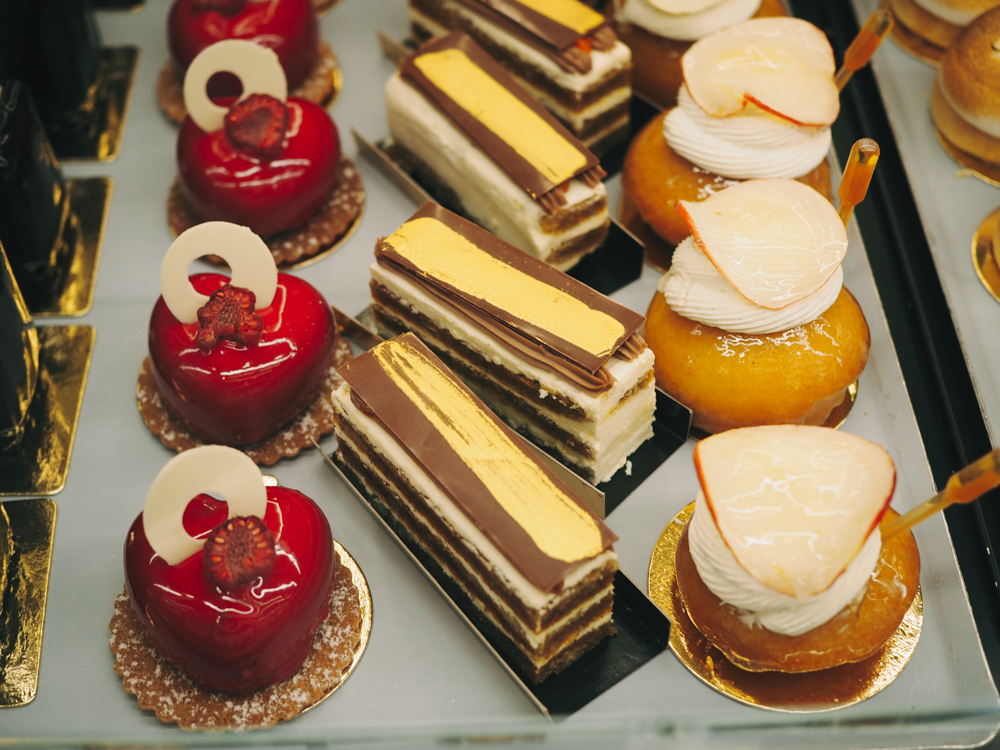 French Style Cakes in a Dublin Institution: Bewley's, Grafton Street ...