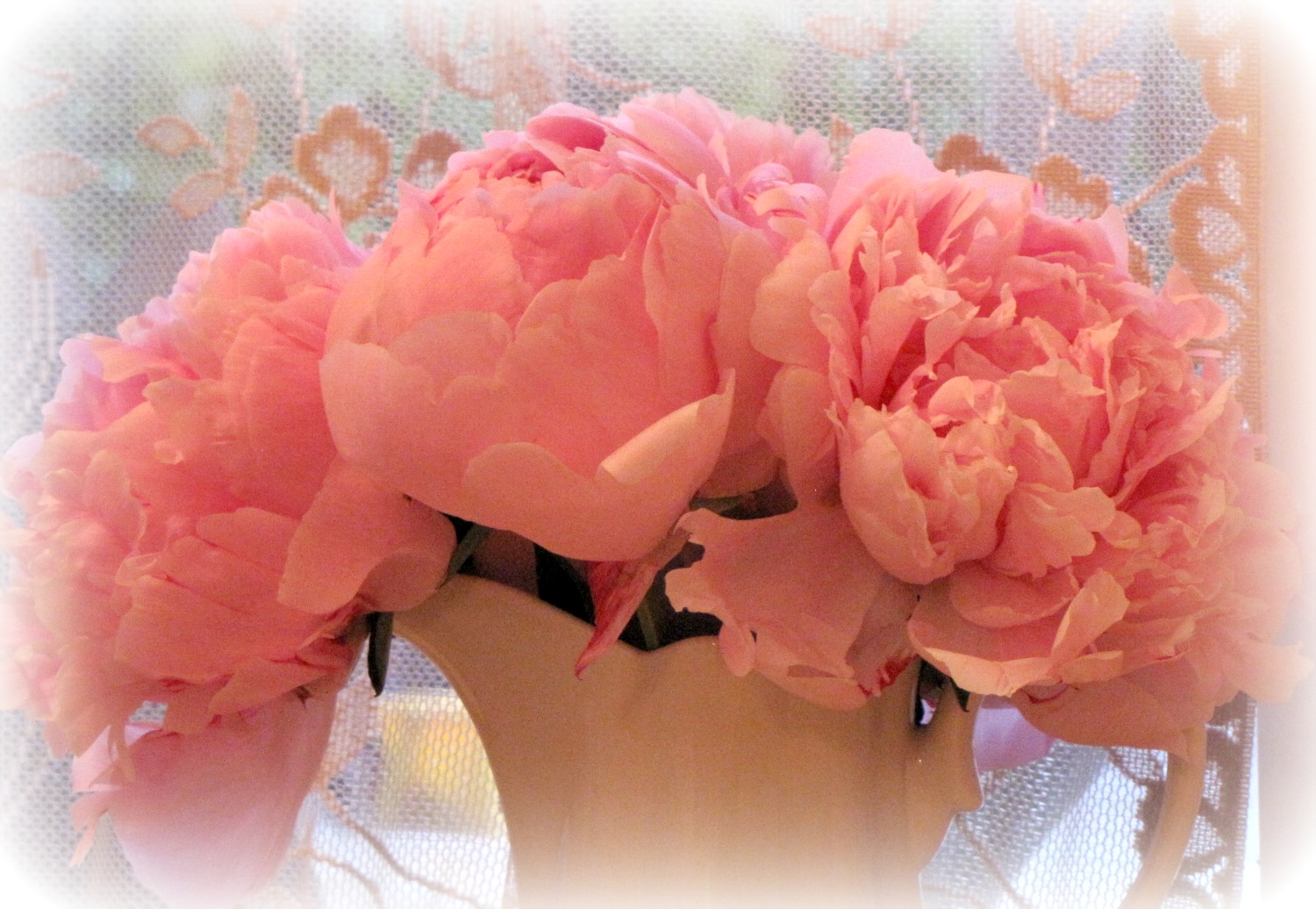 A Fresh New Day: Pretty, Pretty Peonies