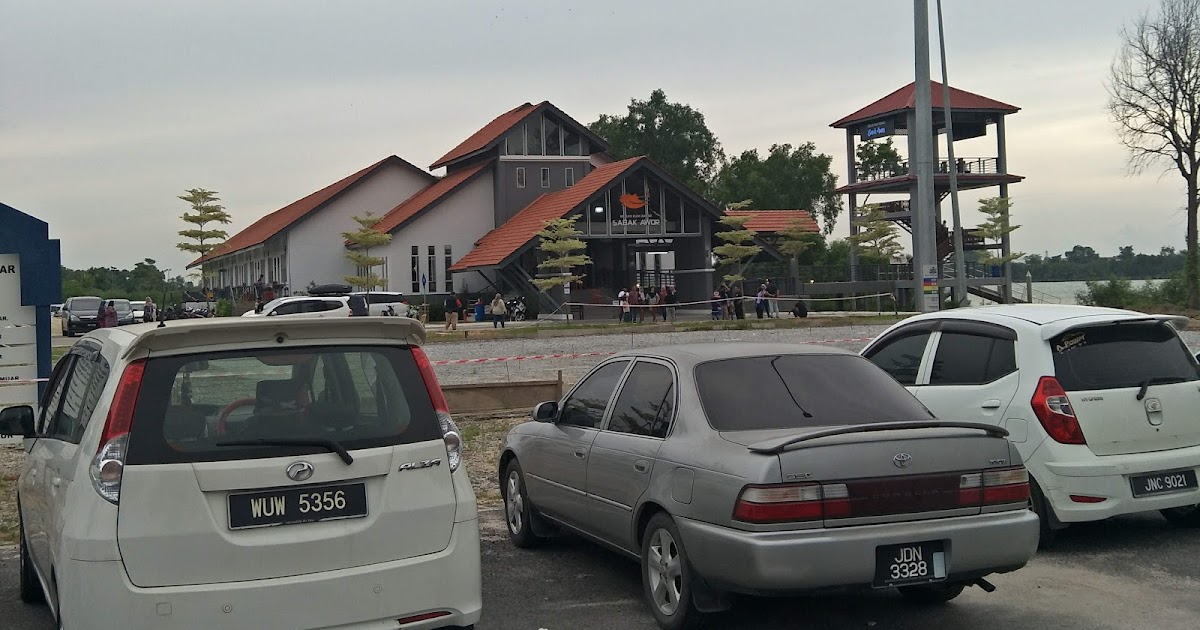 MAKAN DI SABAK AWOR, MUAR
