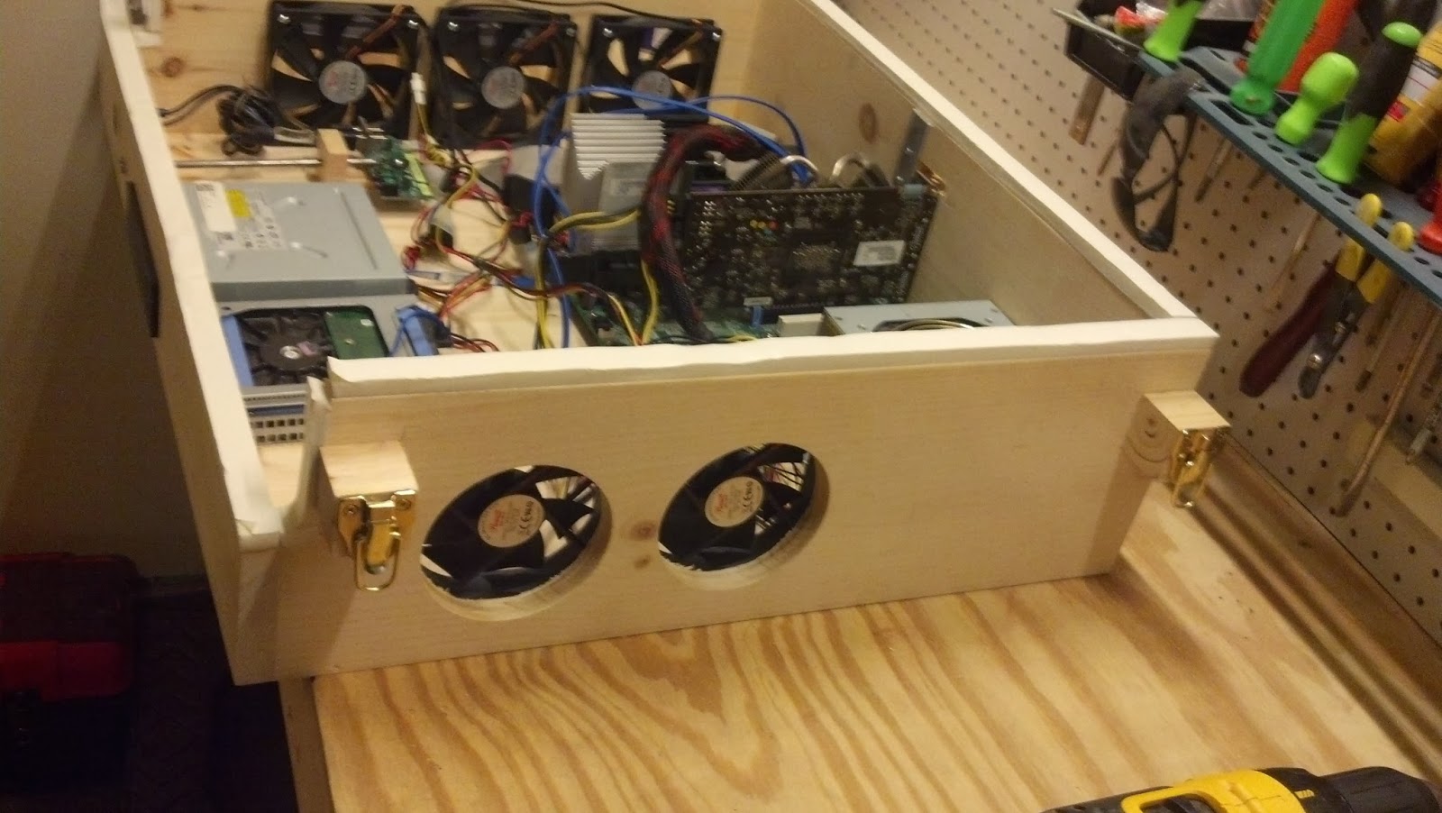 Custom. All Custom. : Custom Computer Case