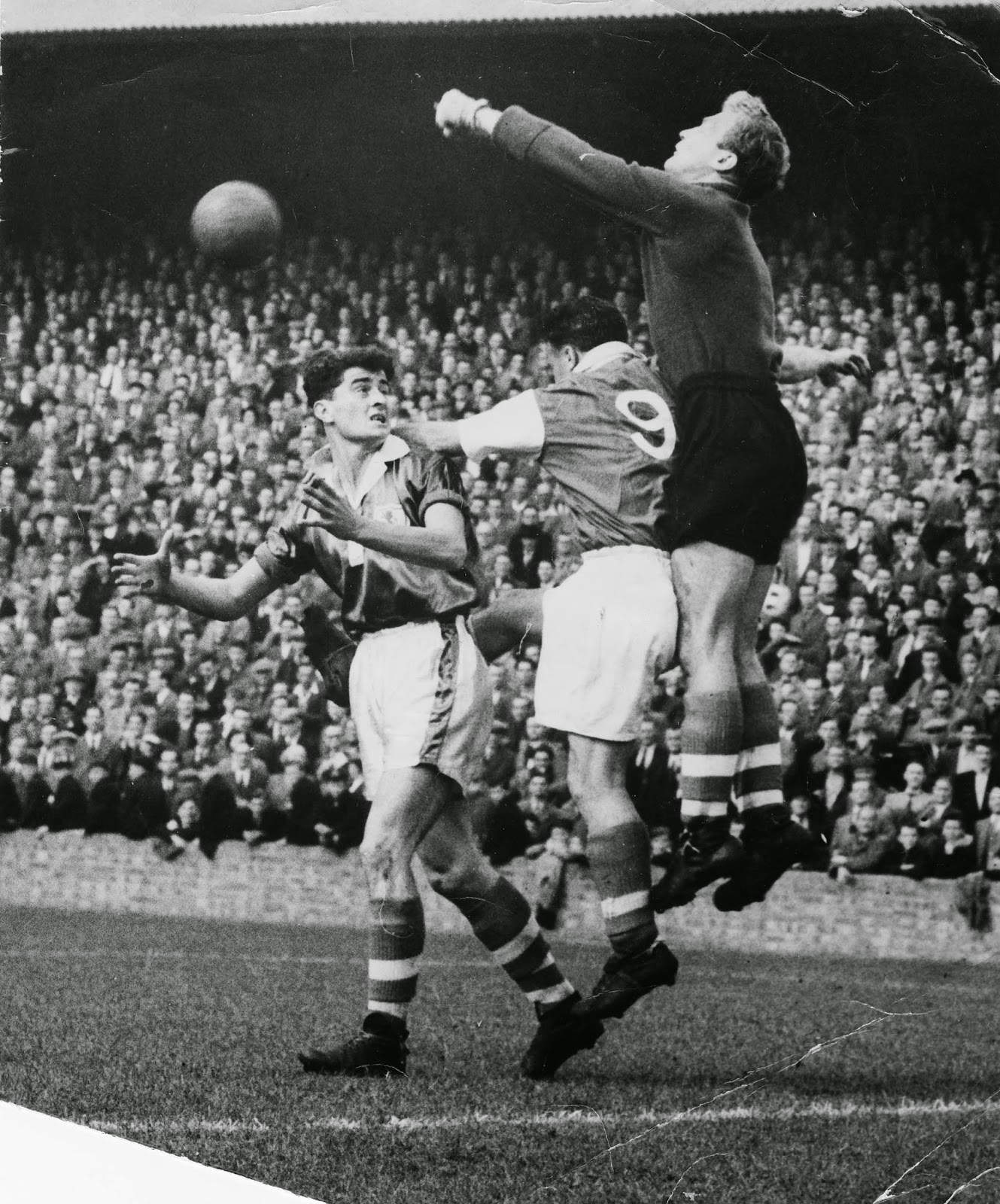 Fighting Talk by Mark Metcalf : Charlie Hurley on Malcolm Finlayson and ...