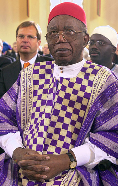 Think Akwa Ibom!: Chinua Achebe, Nigerian novelist and poet - in pictures