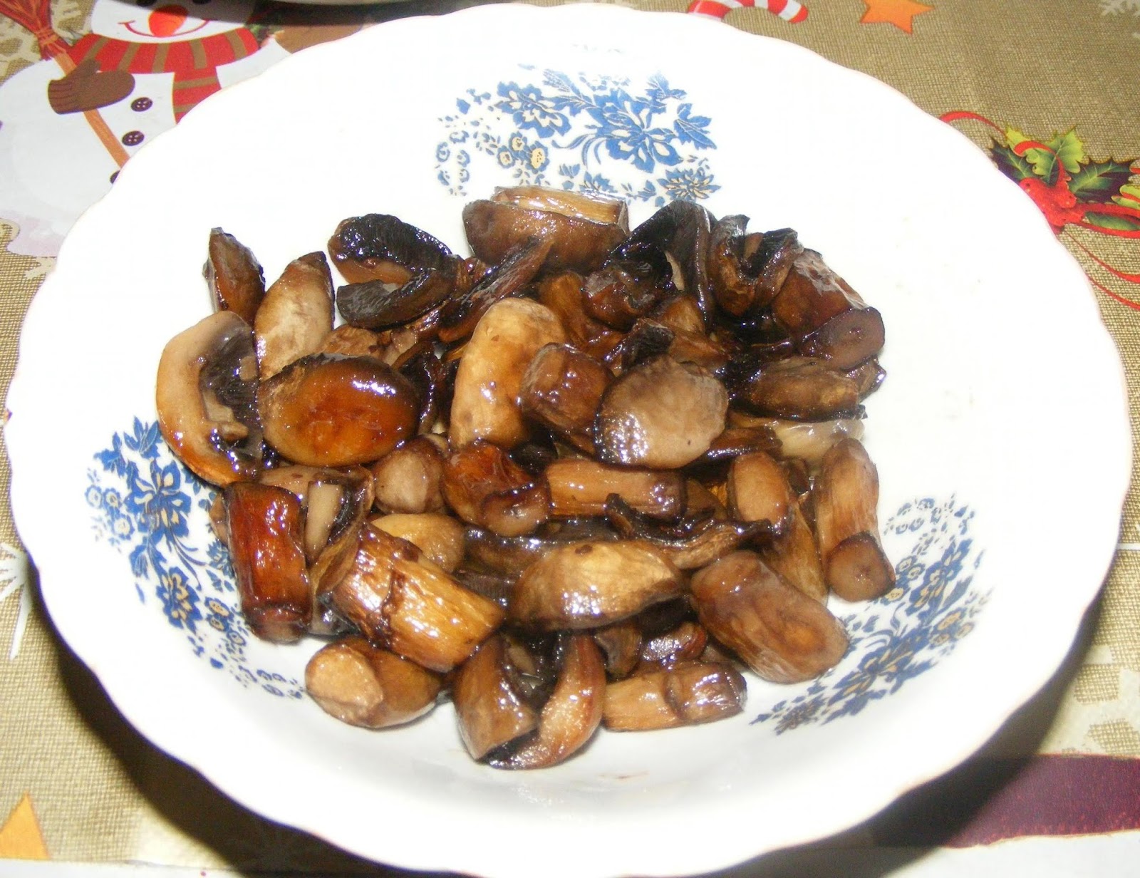 Sote de ciuperci Retete Culinare Cu Ciuperci | Preparatedevis.ro