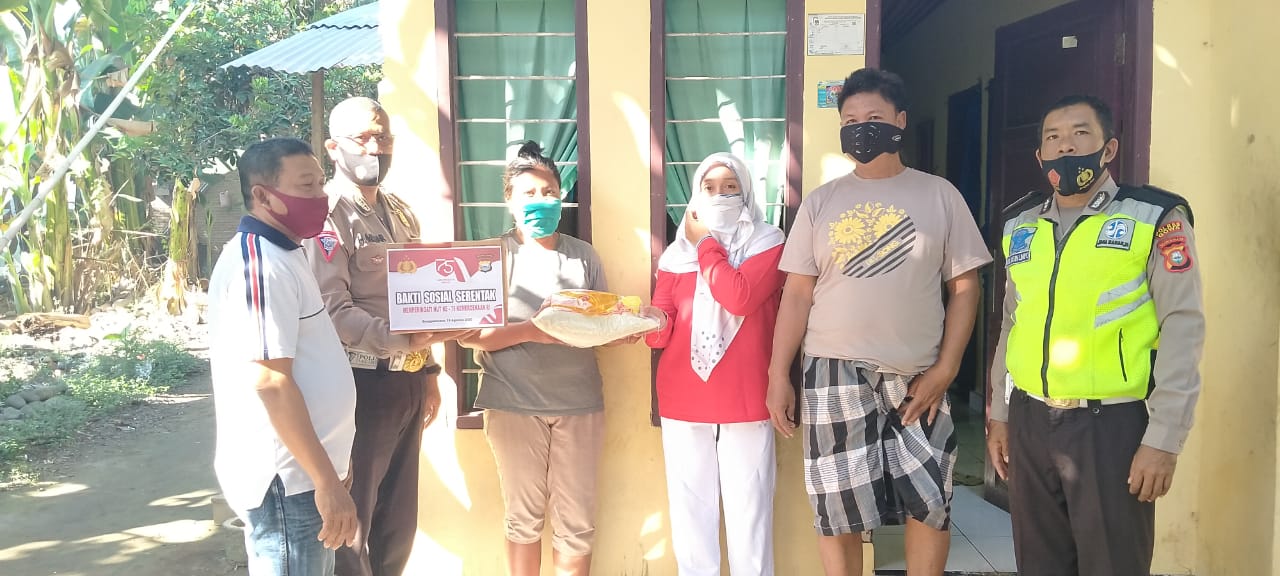 Peringatan Hari Kemerdekaan, Satlantas Polres Gowa Bagi-bagi Sembako ke ... Peringatan Hari Kemerdekaan, Satlantas Polres Gowa Bagi-bagi Sembako ke ...
