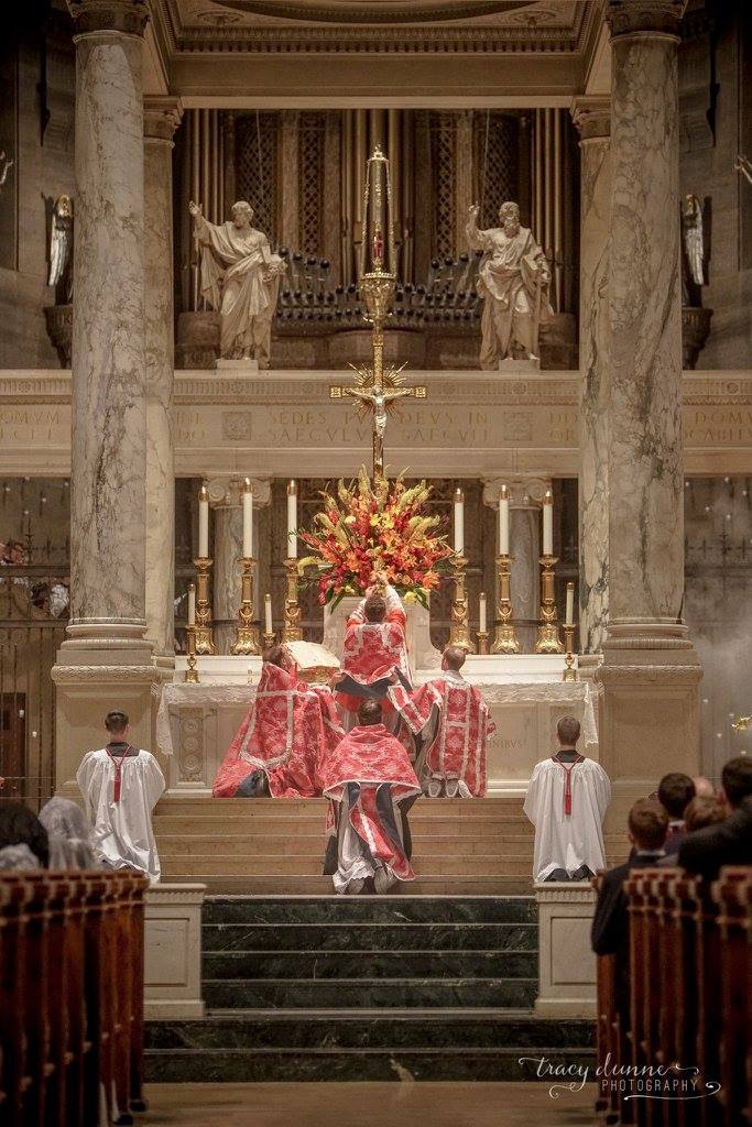 New Liturgical Movement: Solemn Pontifical Mass from the Faldstool, St ...